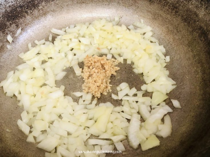 Family Favorite Ground Turkey Goulash - Moneywise Moms - Easy Family ...