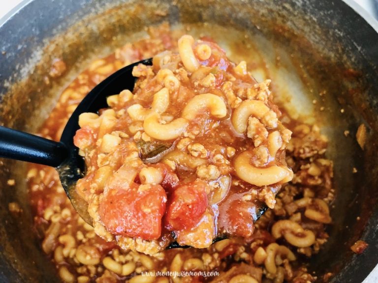 Family Favorite Ground Turkey Goulash - Moneywise Moms - Easy Family ...