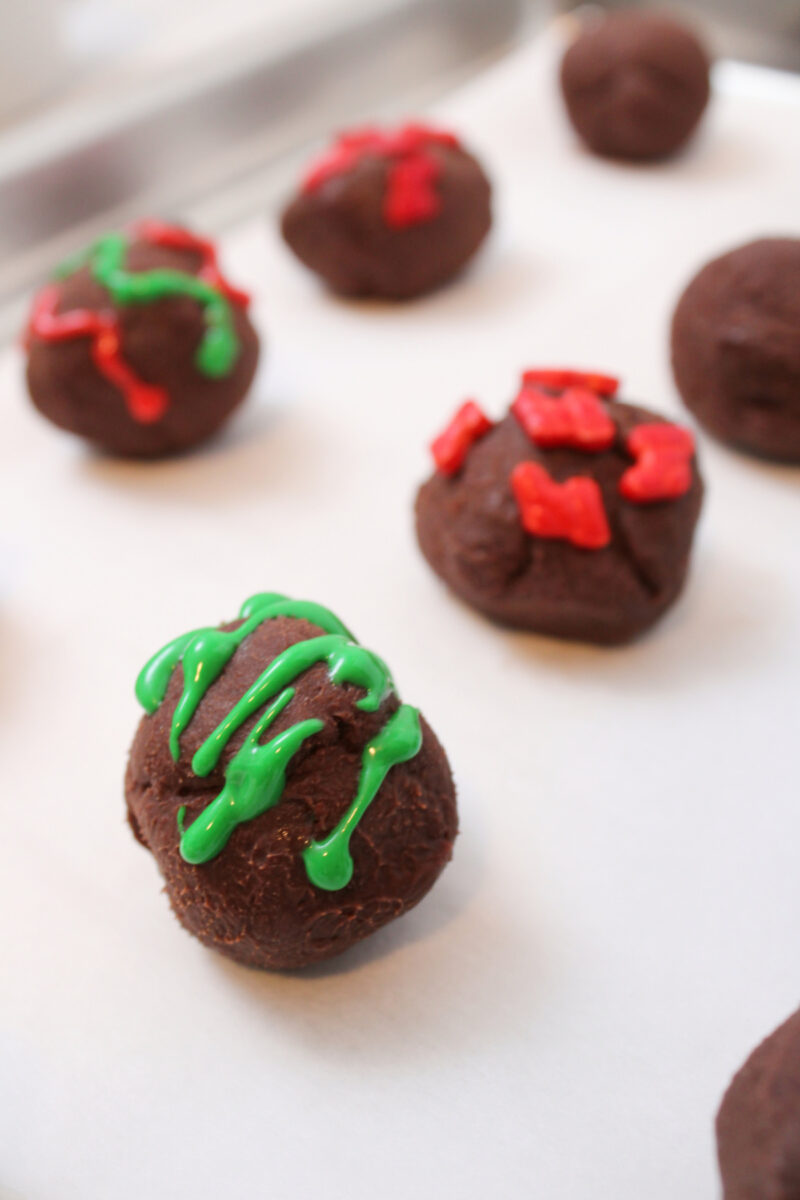 Holiday Chocolate Truffles - Moneywise Moms - Easy Family Recipes