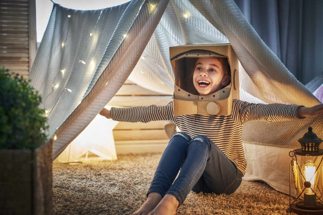 The Best Fort Building Kits for Kids - Moneywise Moms - Easy Family Recipes